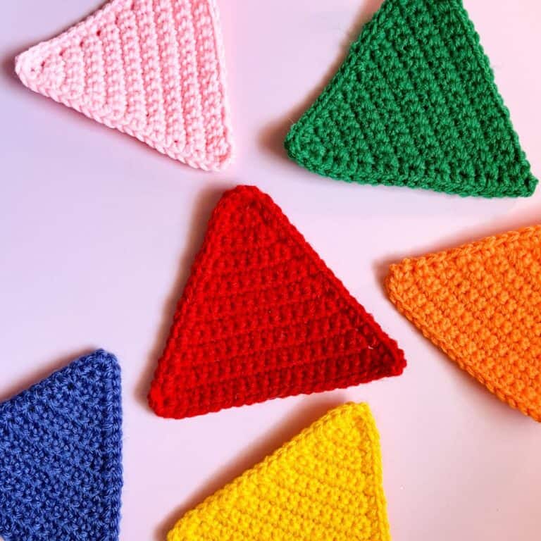 How to Crochet a Triangle - thecaffeinatedsnail.com