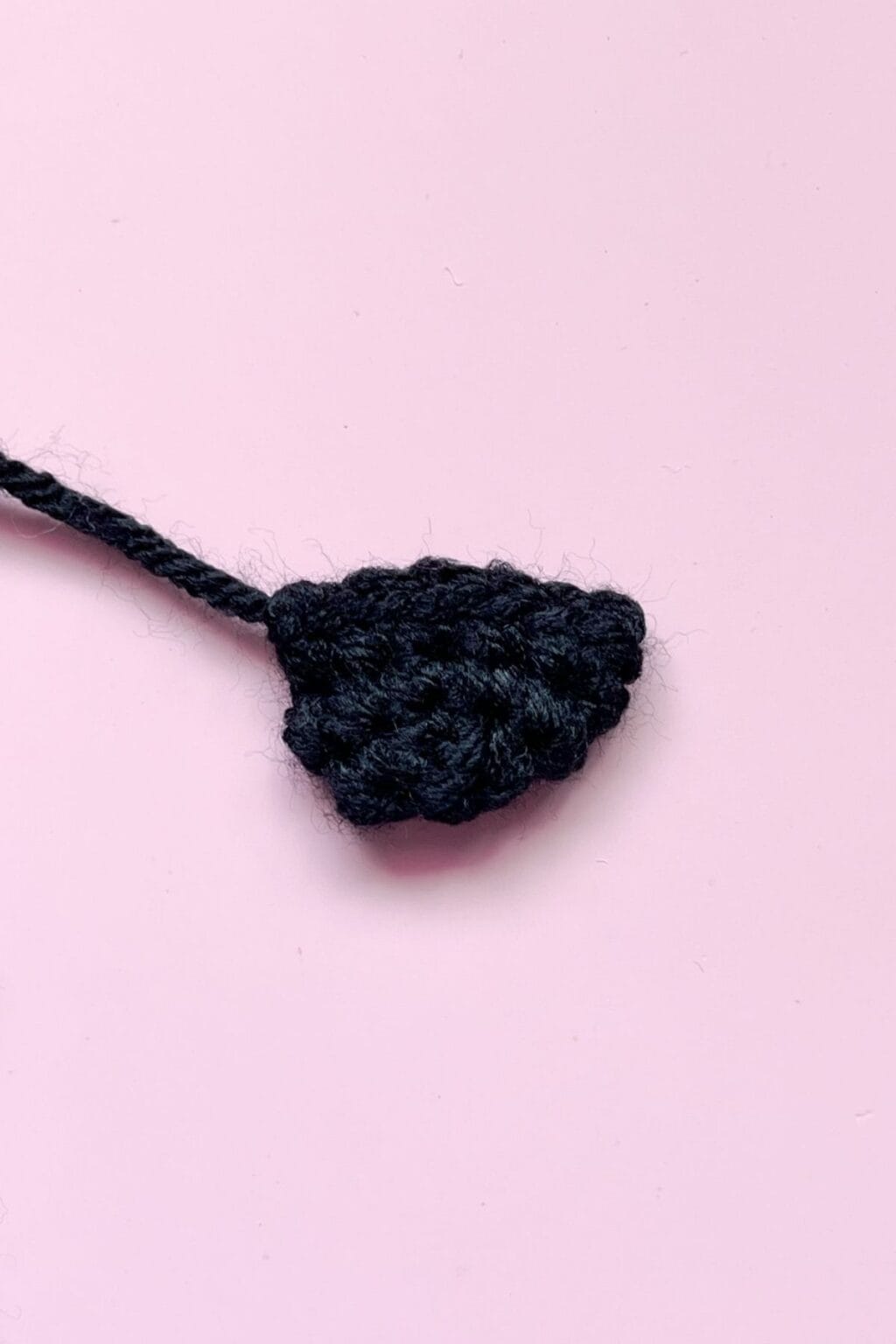 Crochet Crow Pattern - thecaffeinatedsnail.com