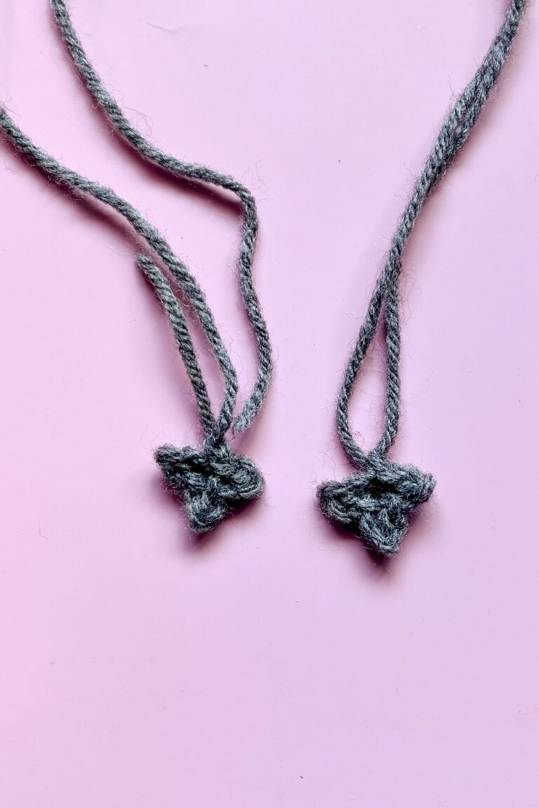 Crochet Crow Pattern - thecaffeinatedsnail.com