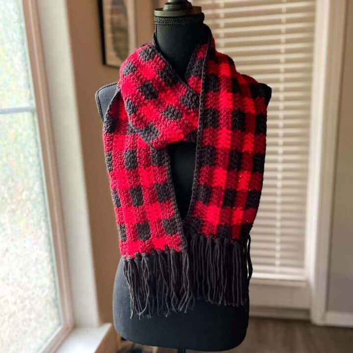 Crochet Winter Scarf Pattern - thecaffeinatedsnail.com
