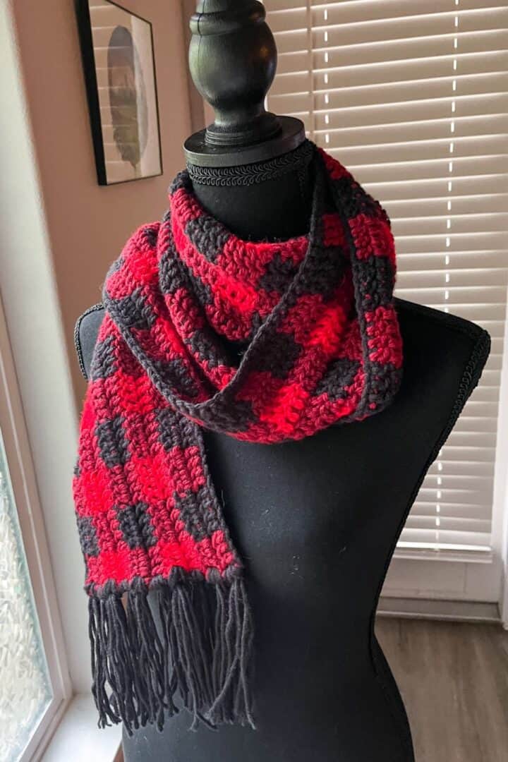 Crochet Winter Scarf Pattern - thecaffeinatedsnail.com