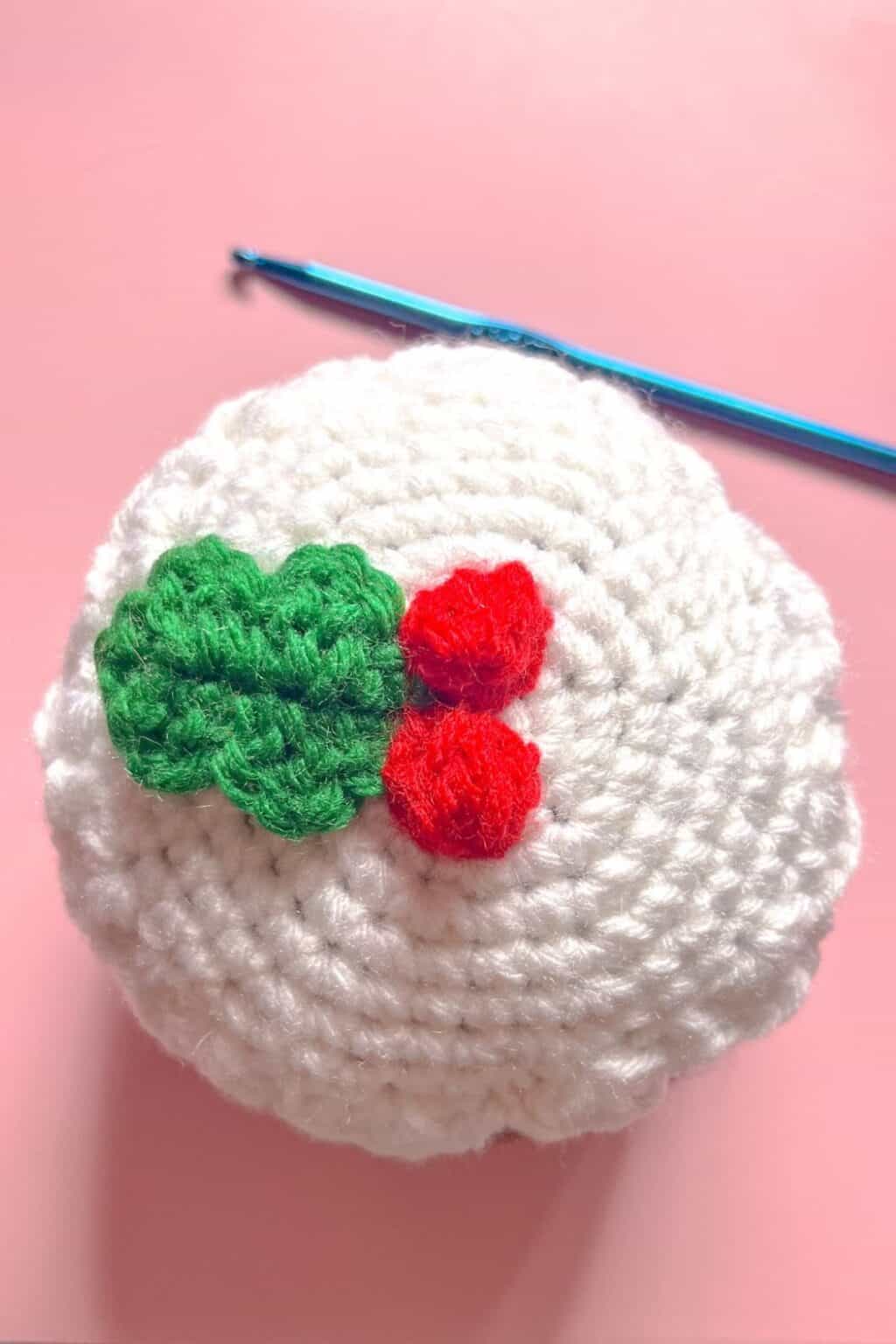 Crochet Christmas Pudding Pattern - thecaffeinatedsnail.com