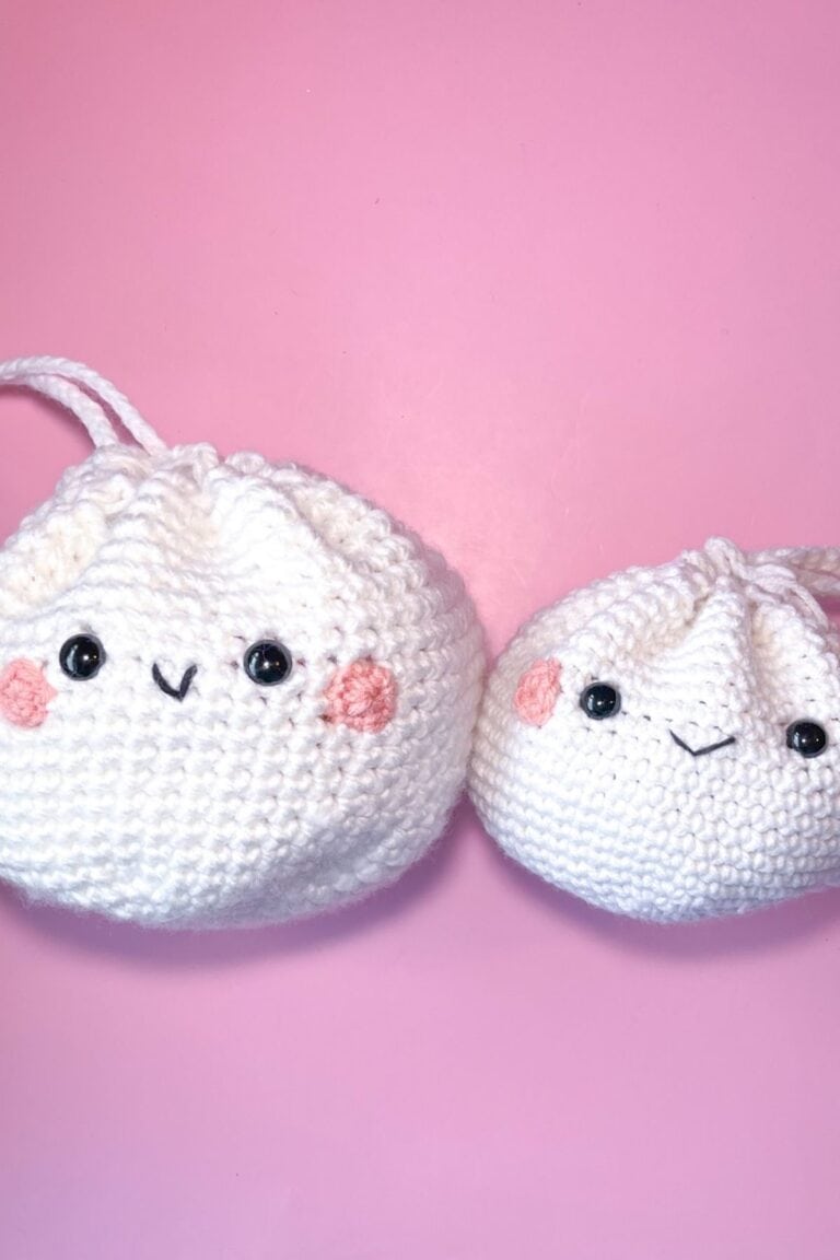 Crochet Dumpling Bag Pattern - thecaffeinatedsnail.com