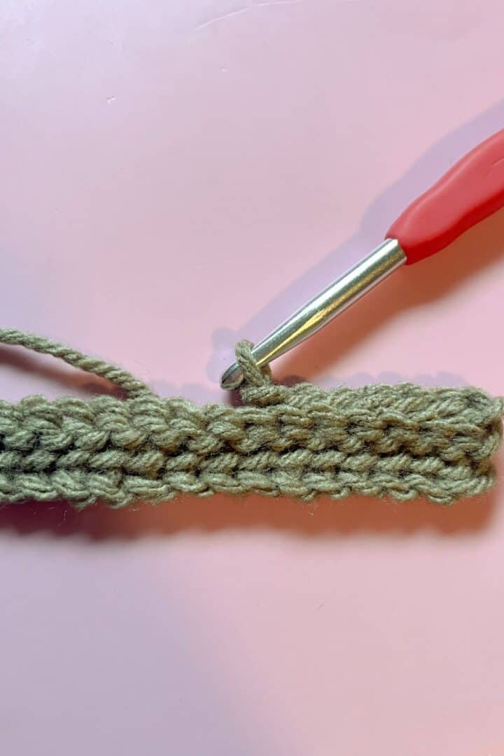 Crochet Garter Stitch - thecaffeinatedsnail.com