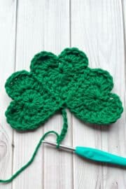 Free Crochet Shamrock Coaster Pattern - thecaffeinatedsnail.com