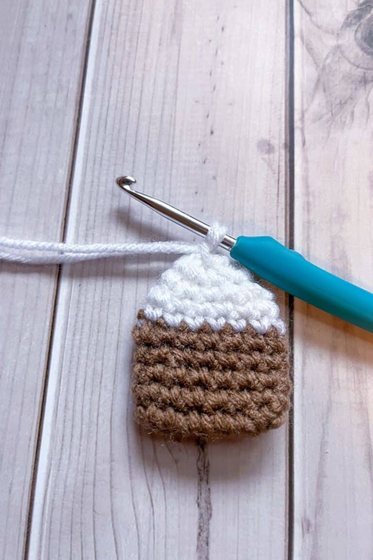 Crochet Tea Bag Bookmark Pattern - thecaffeinatedsnail.com