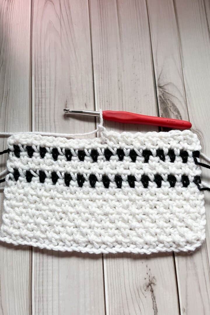 Crochet Linen Stitch Scarf Pattern - thecaffeinatedsnail.com