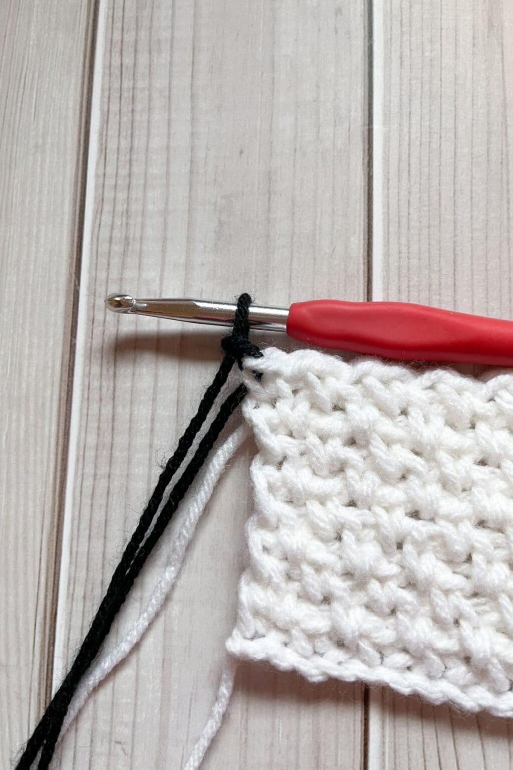 Crochet Linen Stitch Scarf Pattern - thecaffeinatedsnail.com