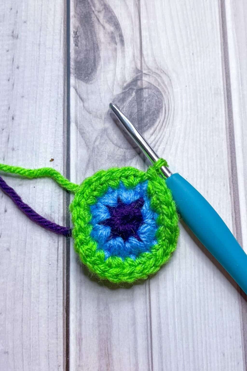 Crochet Fidget Toy Pattern - thecaffeinatedsnail.com