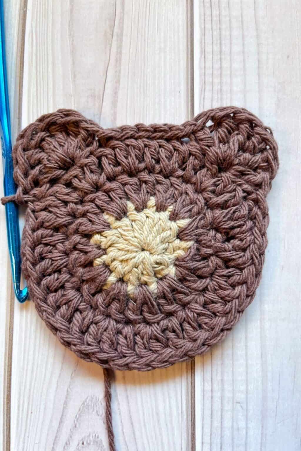 Bear Coaster Crochet Pattern - thecaffeinatedsnail.com