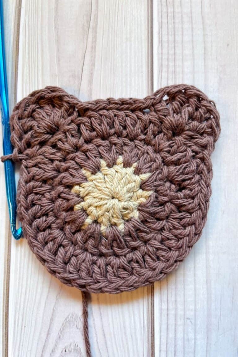 Bear Coaster Crochet Pattern - thecaffeinatedsnail.com