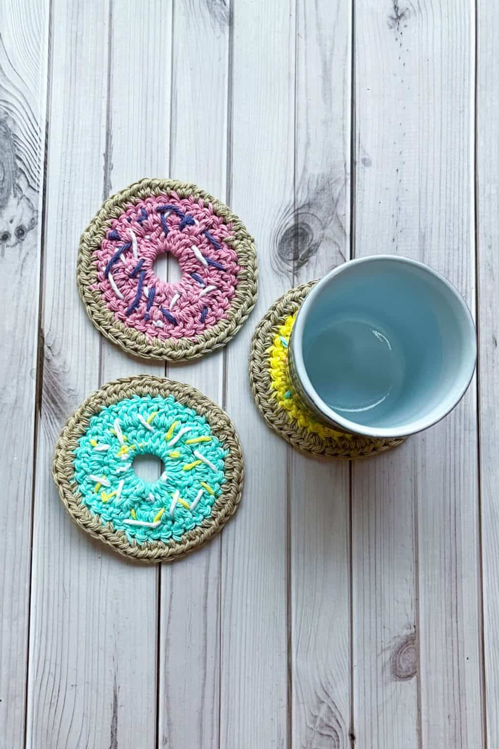 Crochet Donut Coaster Pattern - thecaffeinatedsnail.com