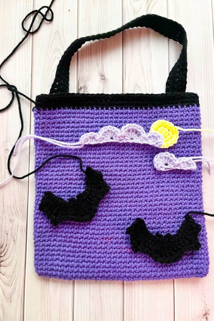 Crochet Bat Bag Pattern - thecaffeinatedsnail.com