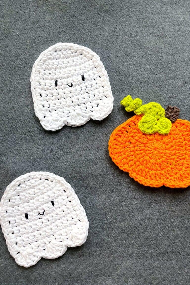 Crochet Ghost Coaster Pattern - thecaffeinatedsnail.com