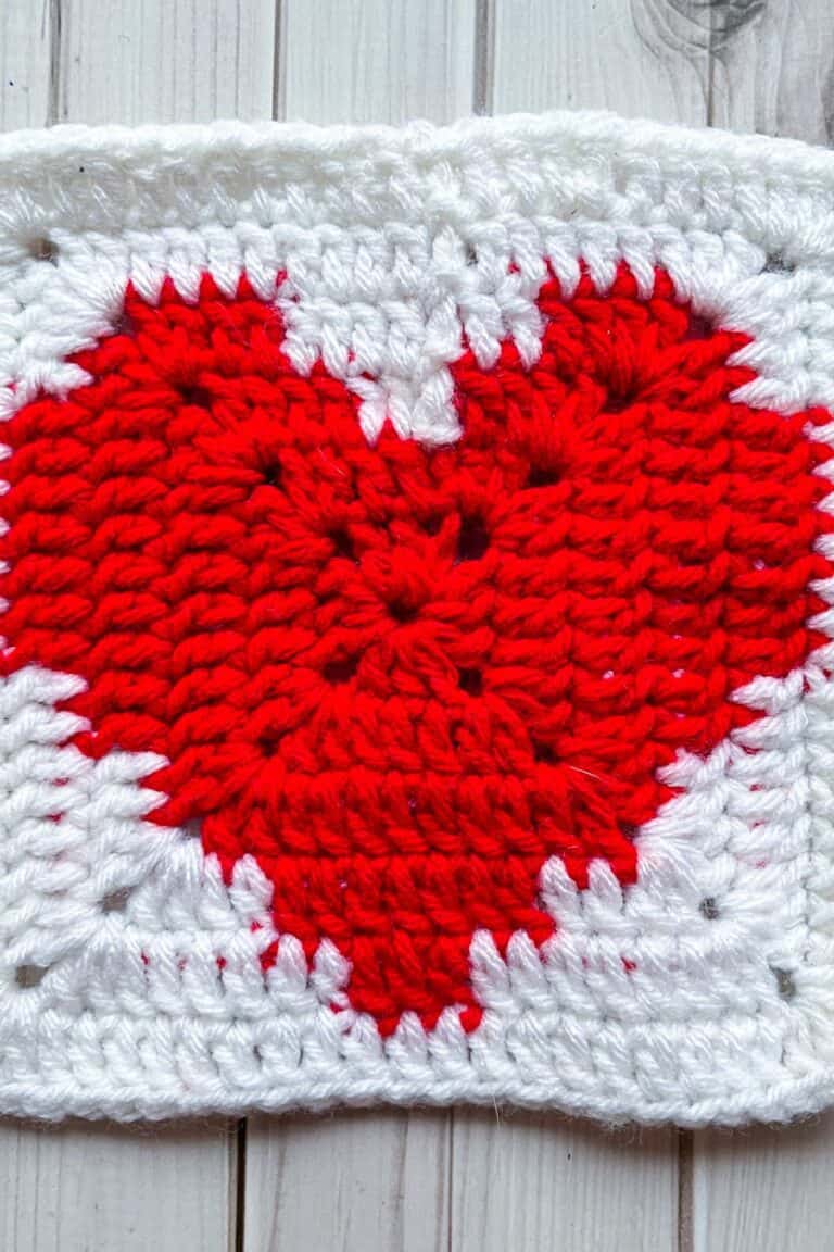 Crochet Heart Granny Square Pattern - thecaffeinatedsnail.com