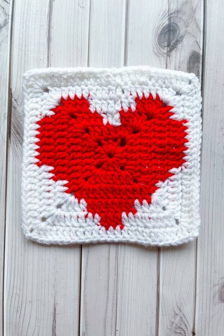 Crochet Heart Granny Square Pattern - thecaffeinatedsnail.com