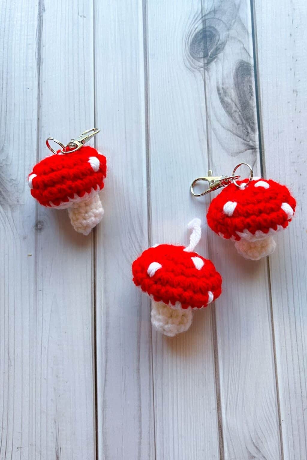 Crochet Mushroom Keychain Pattern - thecaffeinatedsnail.com