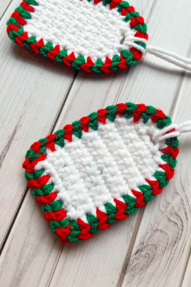 Crochet Gift Tag Pattern - thecaffeinatedsnail.com