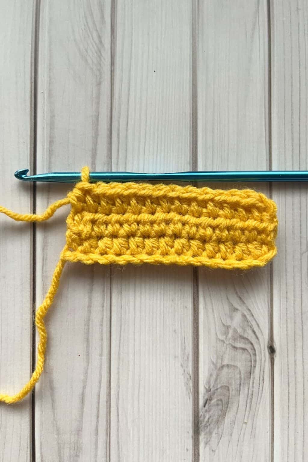 Crochet Crown Applique Pattern - thecaffeinatedsnail.com