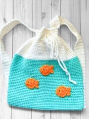 Crochet Backpack Pattern - thecaffeinatedsnail.com