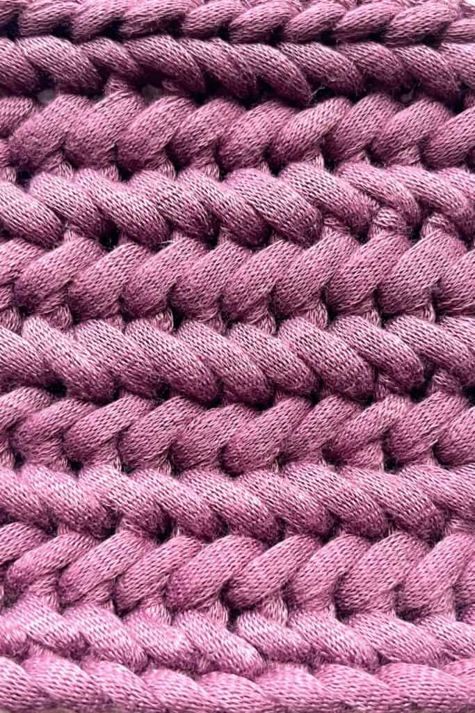 Herringbone Single Crochet Stitch - thecaffeinatedsnail.com