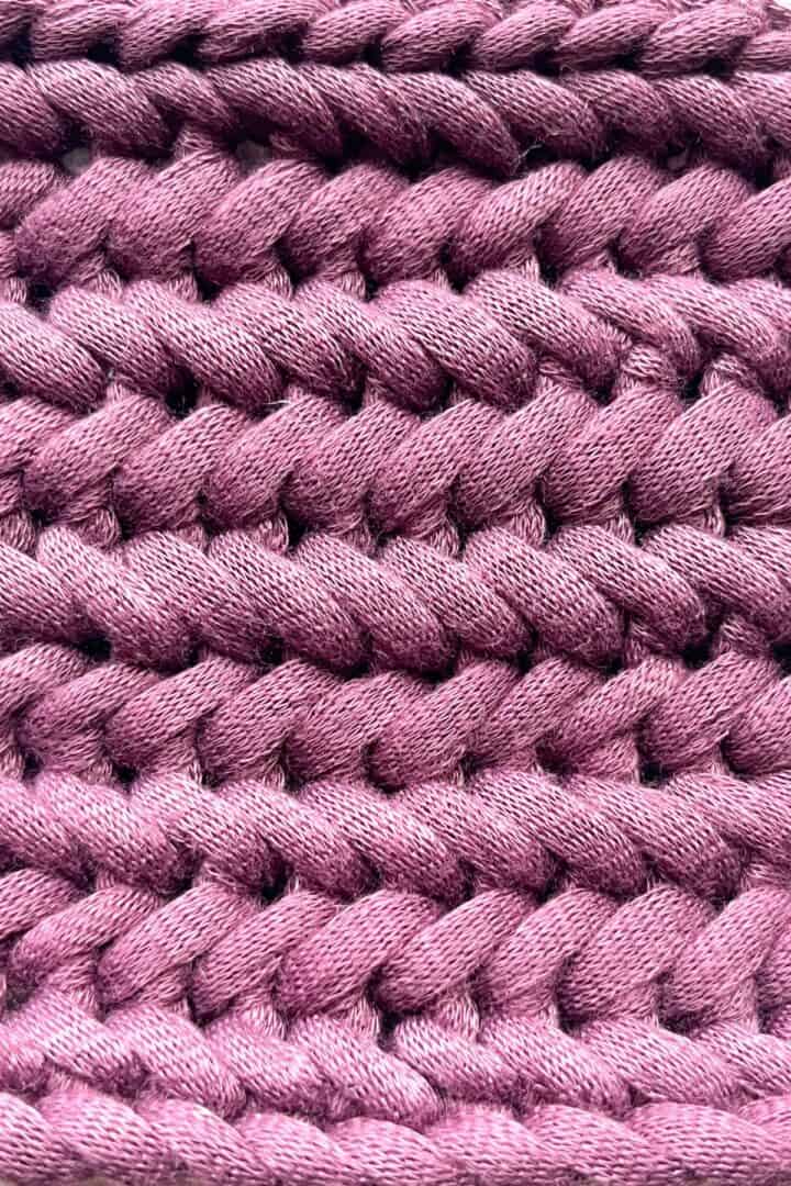 Herringbone Single Crochet Stitch - thecaffeinatedsnail.com