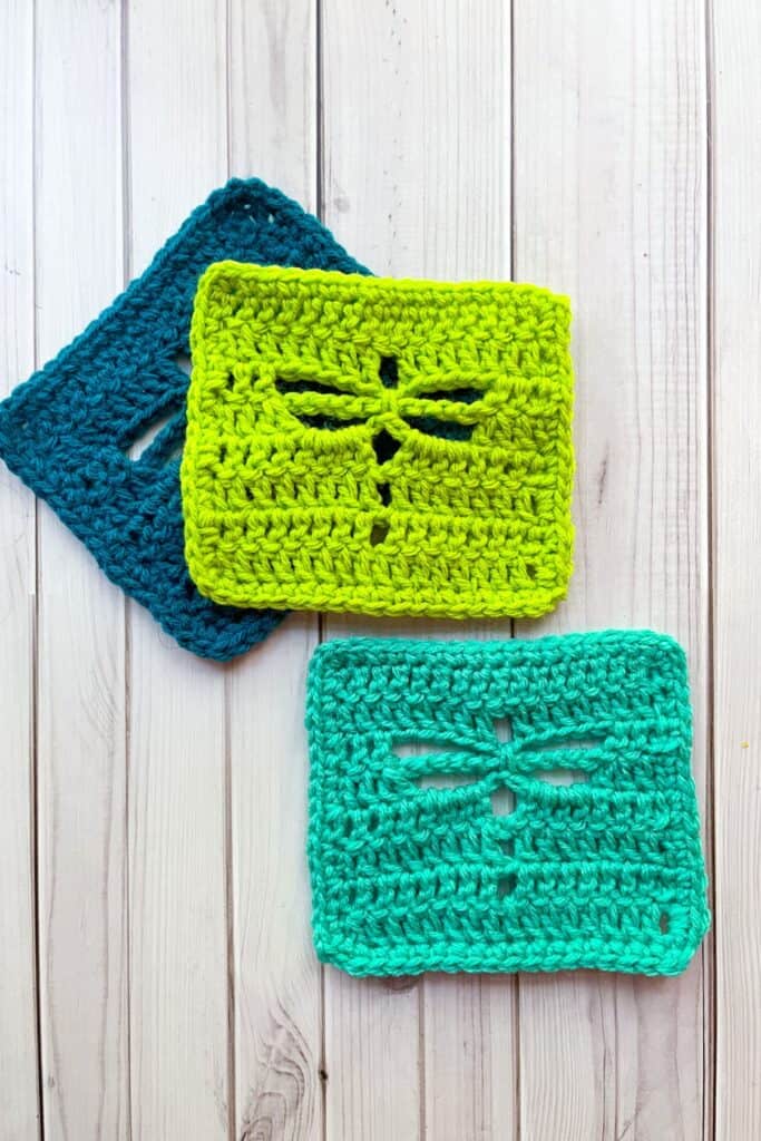 Crochet Dragonfly Stitch Tutorial - thecaffeinatedsnail.com
