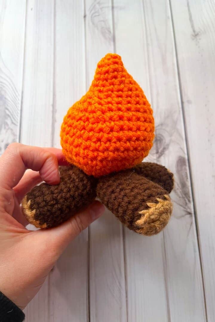 Crochet Marshmallow Pattern - thecaffeinatedsnail.com