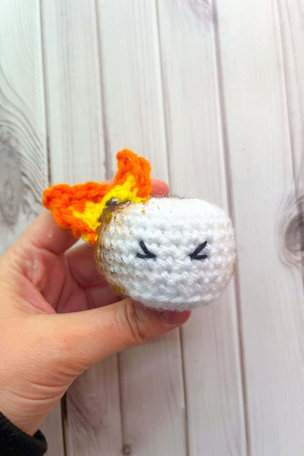 Crochet Marshmallow Pattern - thecaffeinatedsnail.com
