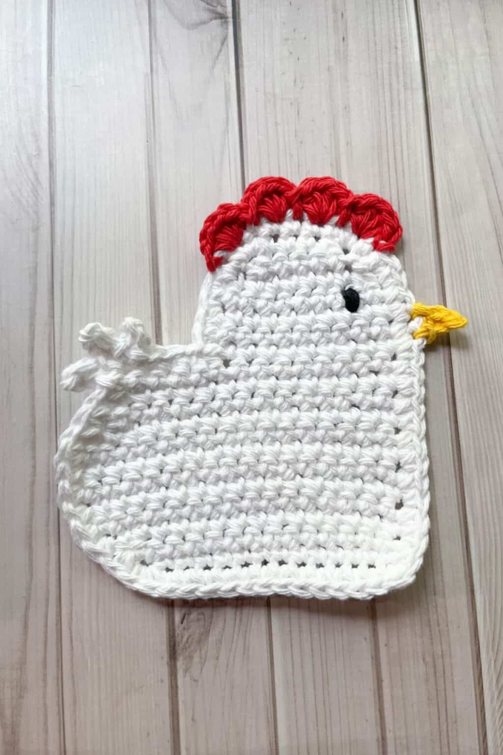 Crochet Chicken Coaster Pattern - thecaffeinatedsnail.com