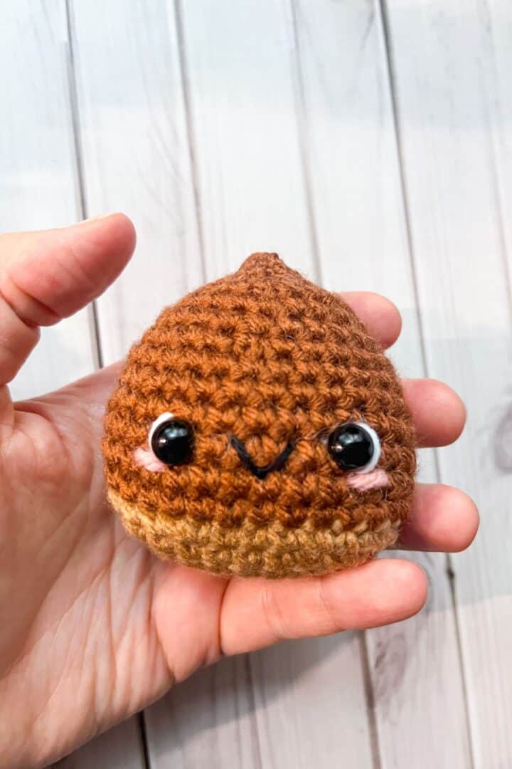 Crochet Chestnut Pattern - thecaffeinatedsnail.com