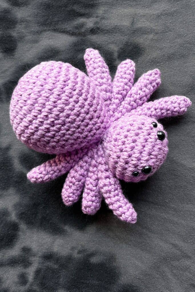 Free Crochet Spider Pattern - thecaffeinatedsnail.com