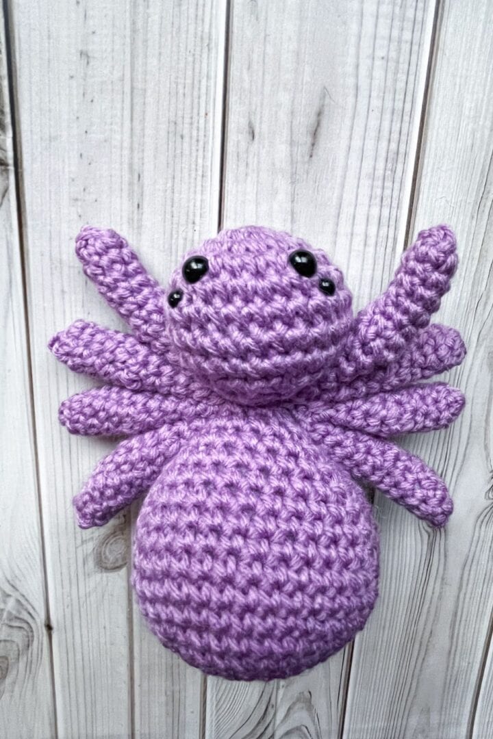 Free Crochet Spider Pattern - thecaffeinatedsnail.com